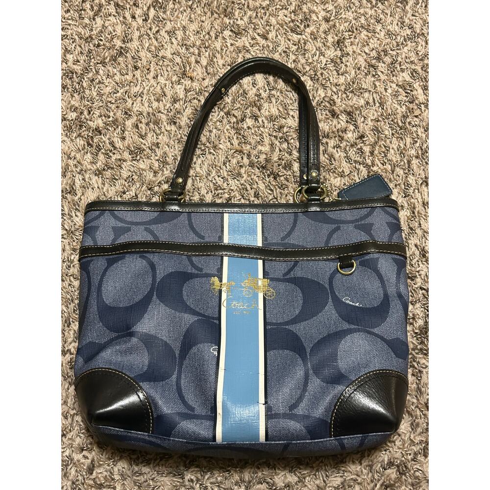 Authentic Signature Coach Bag - Gem